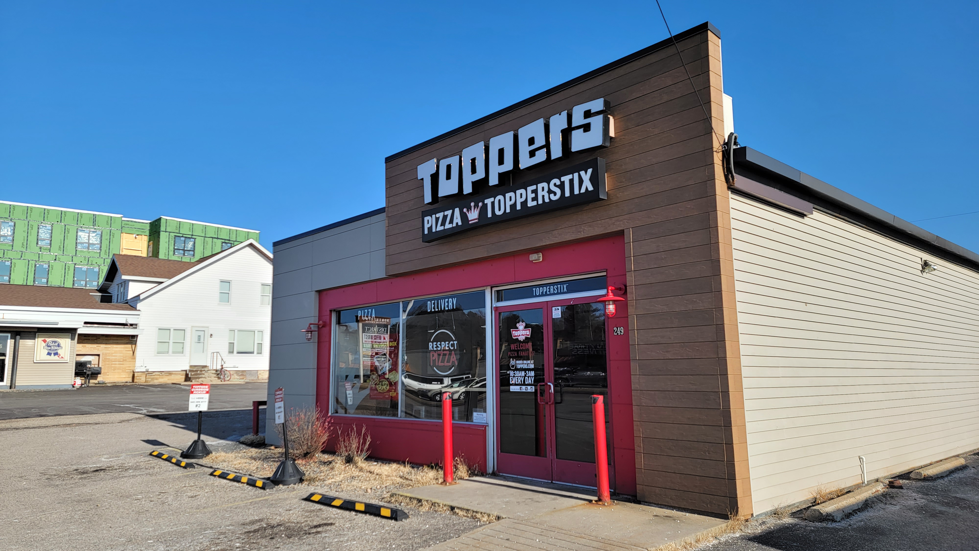The Best Order at Toppers Pizza Isn’t the Pizza