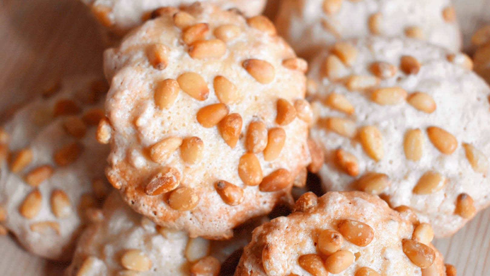 Recipe: Pignoli cookies, pillow-soft Italian holiday treats