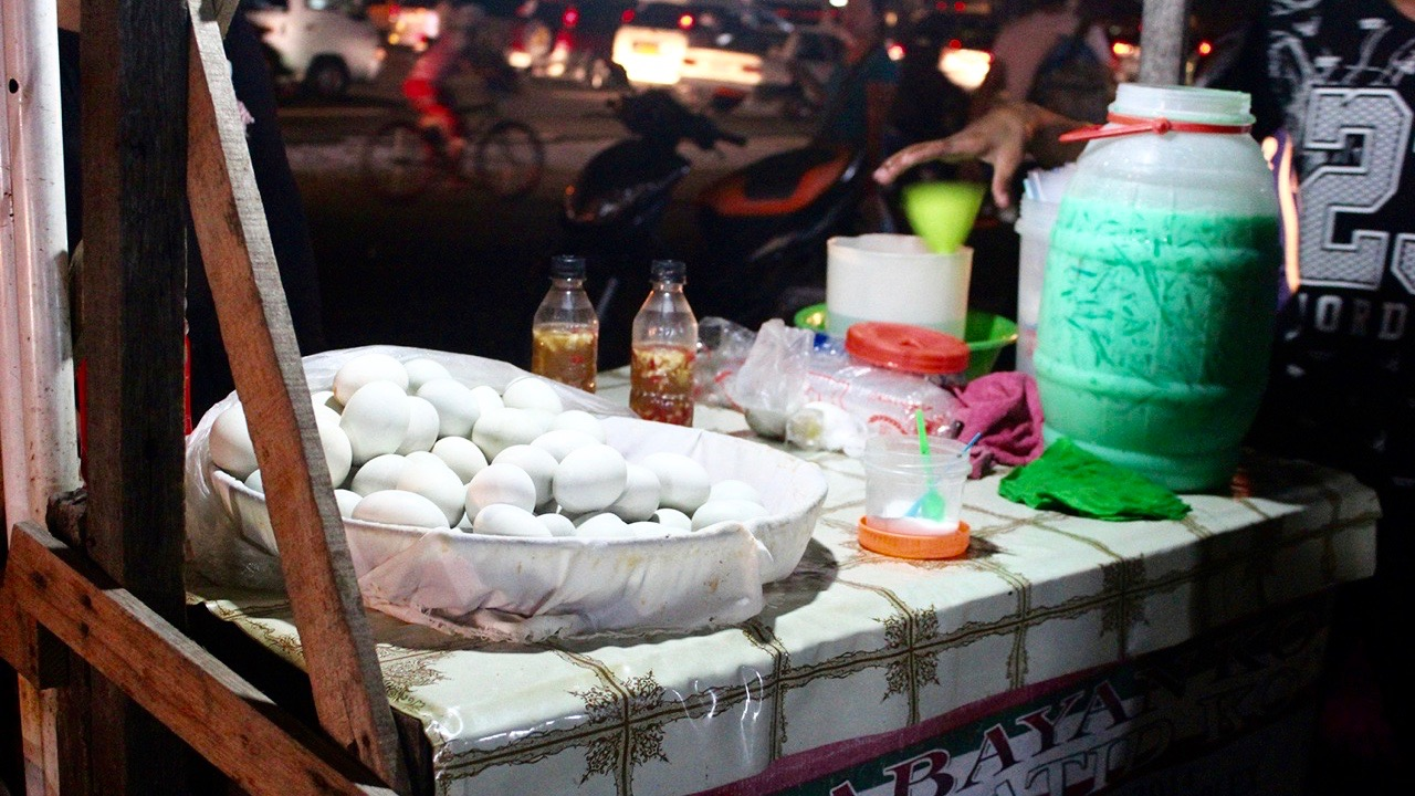 Balut Vendor