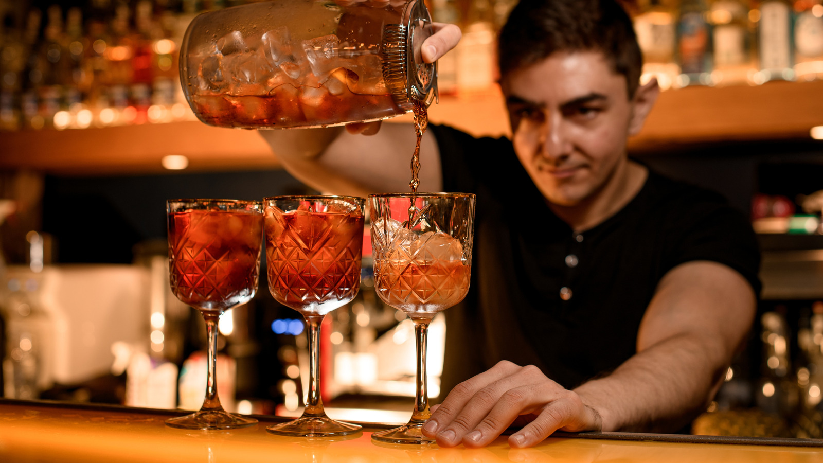Vintage Cocktails That You Need To Try