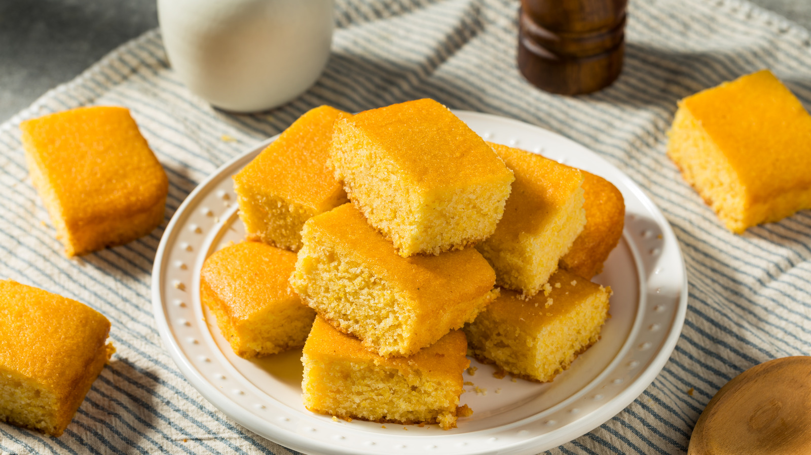 A Firefighter's Trick For Delicious Cornbread Starts With 2 Boxed Mixes