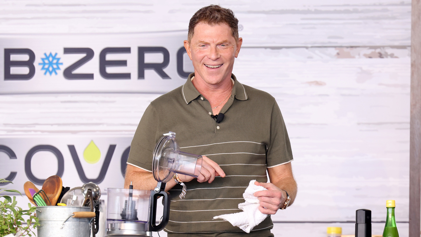 Bobby Flay's Late Night Snack Is A Classic Breakfast Meal
