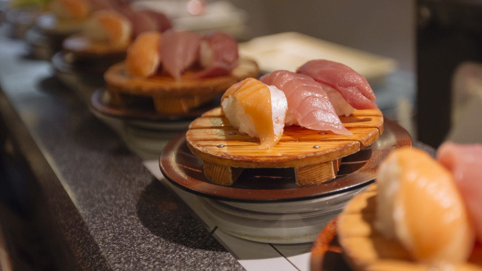 At A Conveyor Belt Sushi Restaurant, These Are The Rules For Eating There
