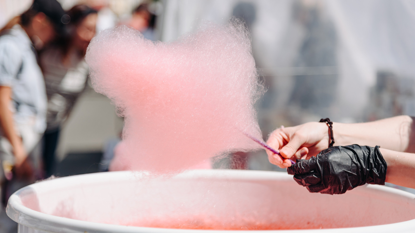 What Makes Cotton Candy Taste Like Cotton Candy