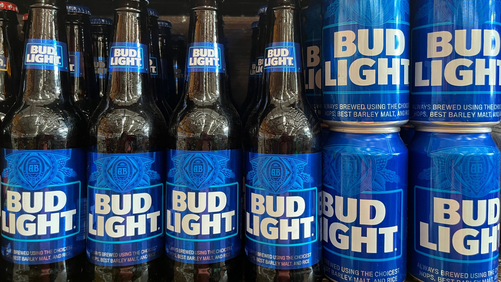 Bud Light's 2025 Super Bowl Ad Is Giving Major Dad Vibes