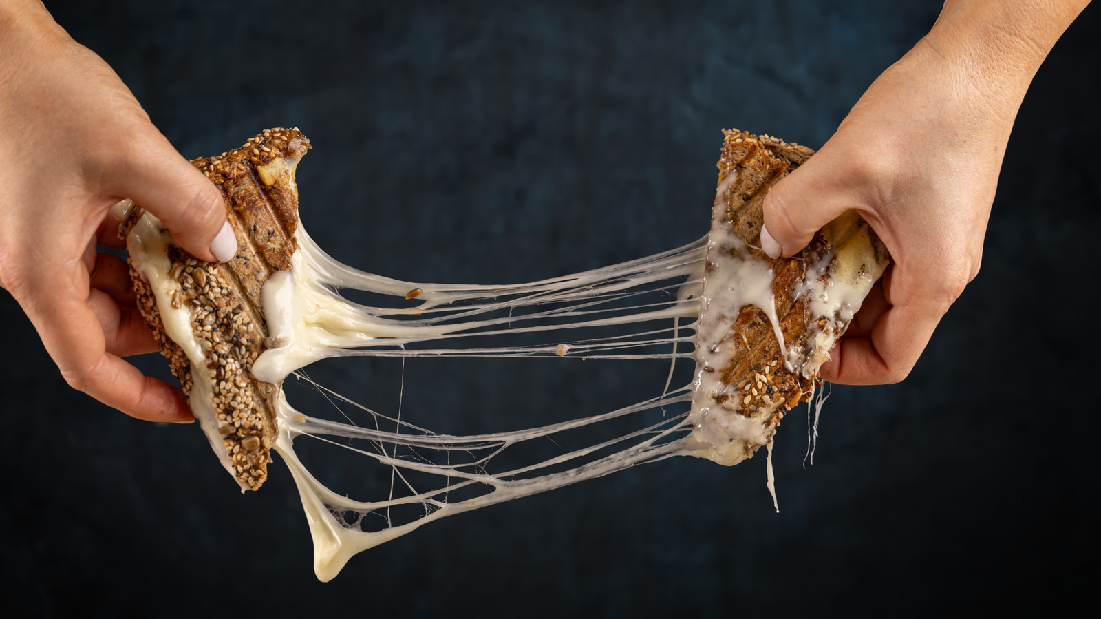 The Science Behind The Ideal Cheese Pull