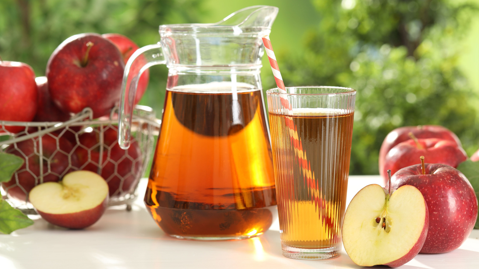 How Long Does Opened Apple Juice Last?