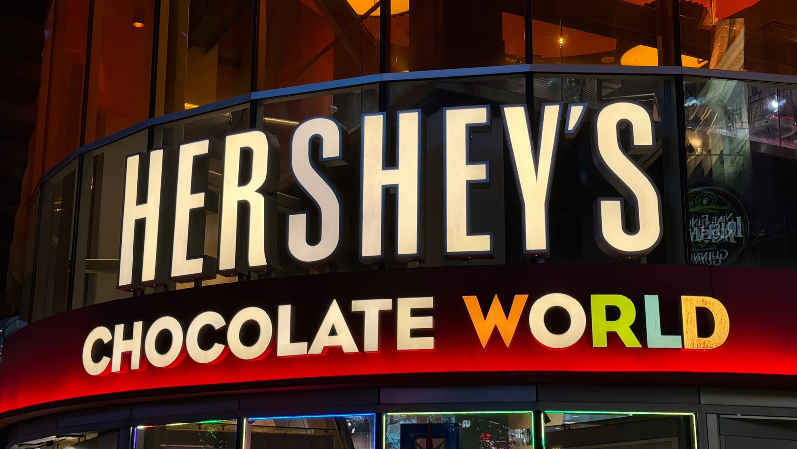 Hershey's Is Debuting A New Romantic Reese's Cup Flavor
