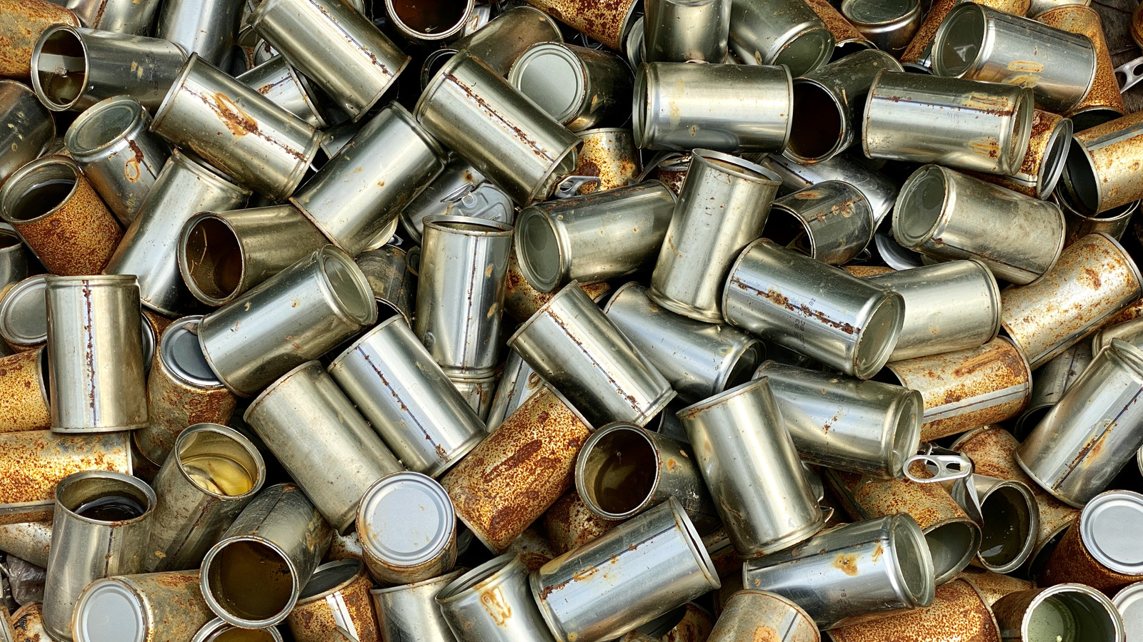 Is It Safe To Eat From Rusty Cans?