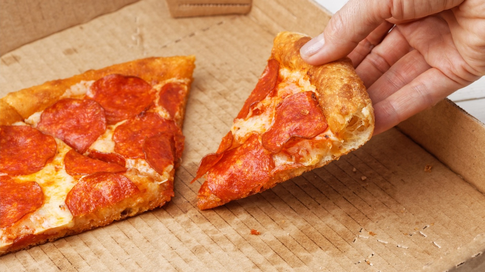 Leftover Pizza Is The Secret For A Better Salad