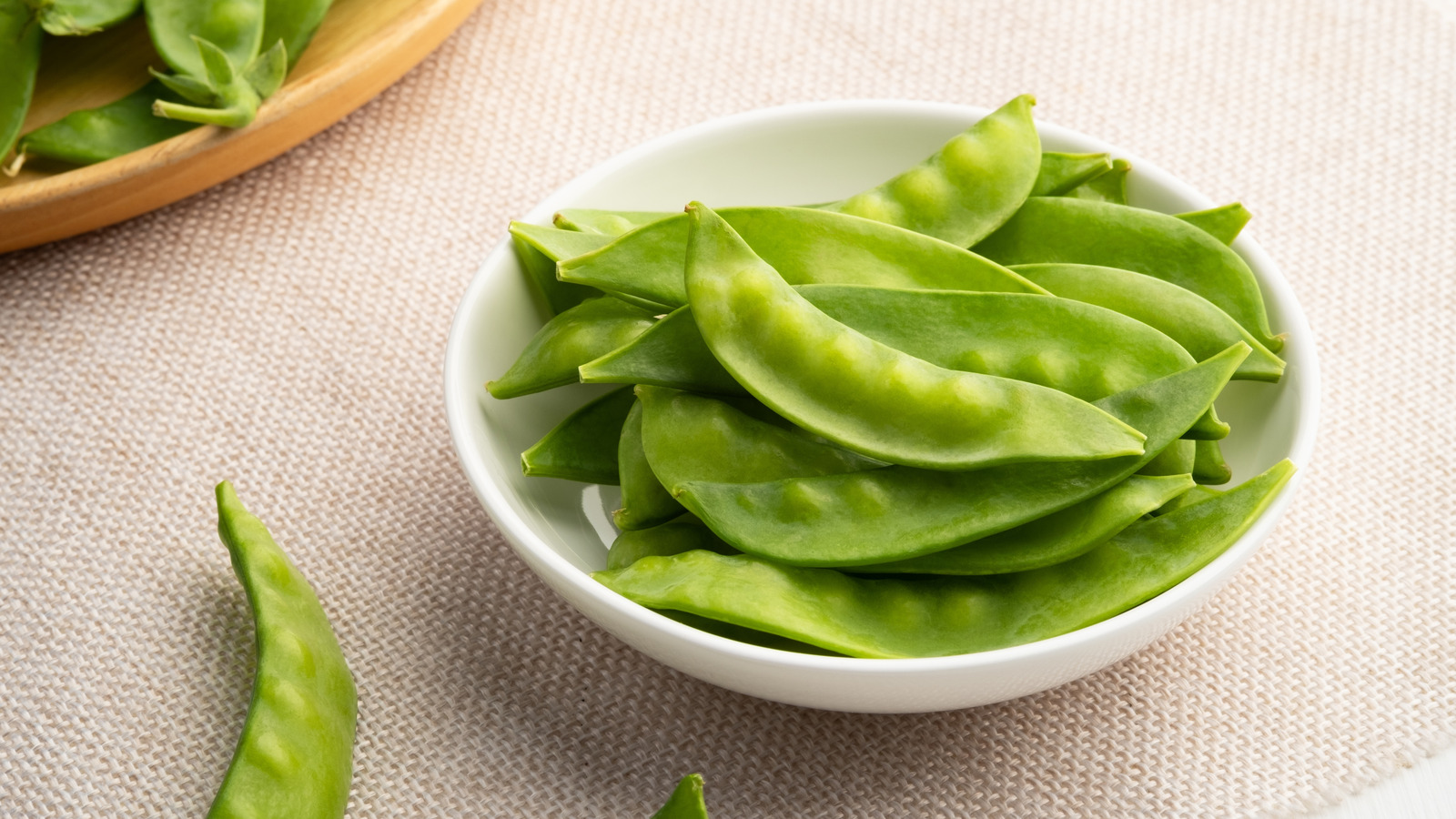 Snap Peas Vs Snow Peas: Is There Even A Difference?