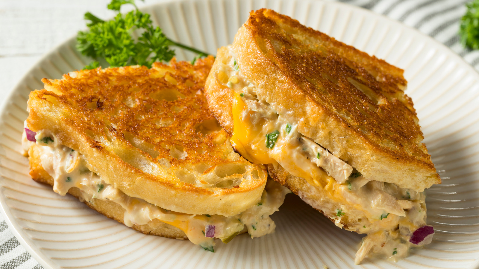 The Absolute Best Cheese To Use On A Tuna Melt