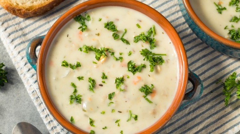 The First Restaurant To Serve Clam Chowder Was This Boston Staple