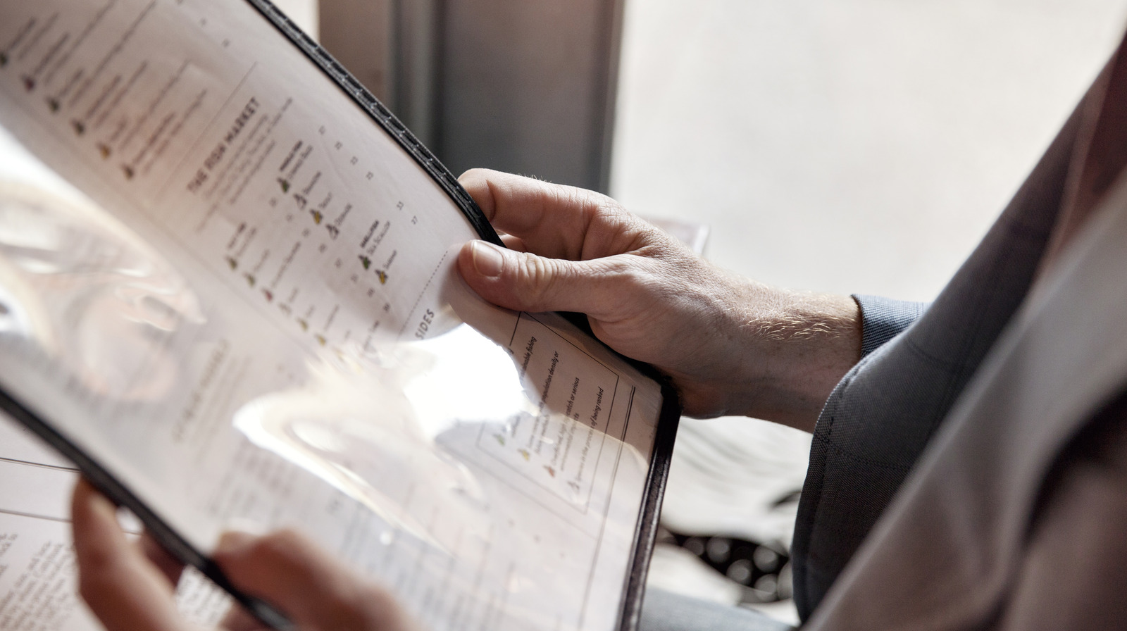 Are Long Restaurant Menus Really A Red Flag?