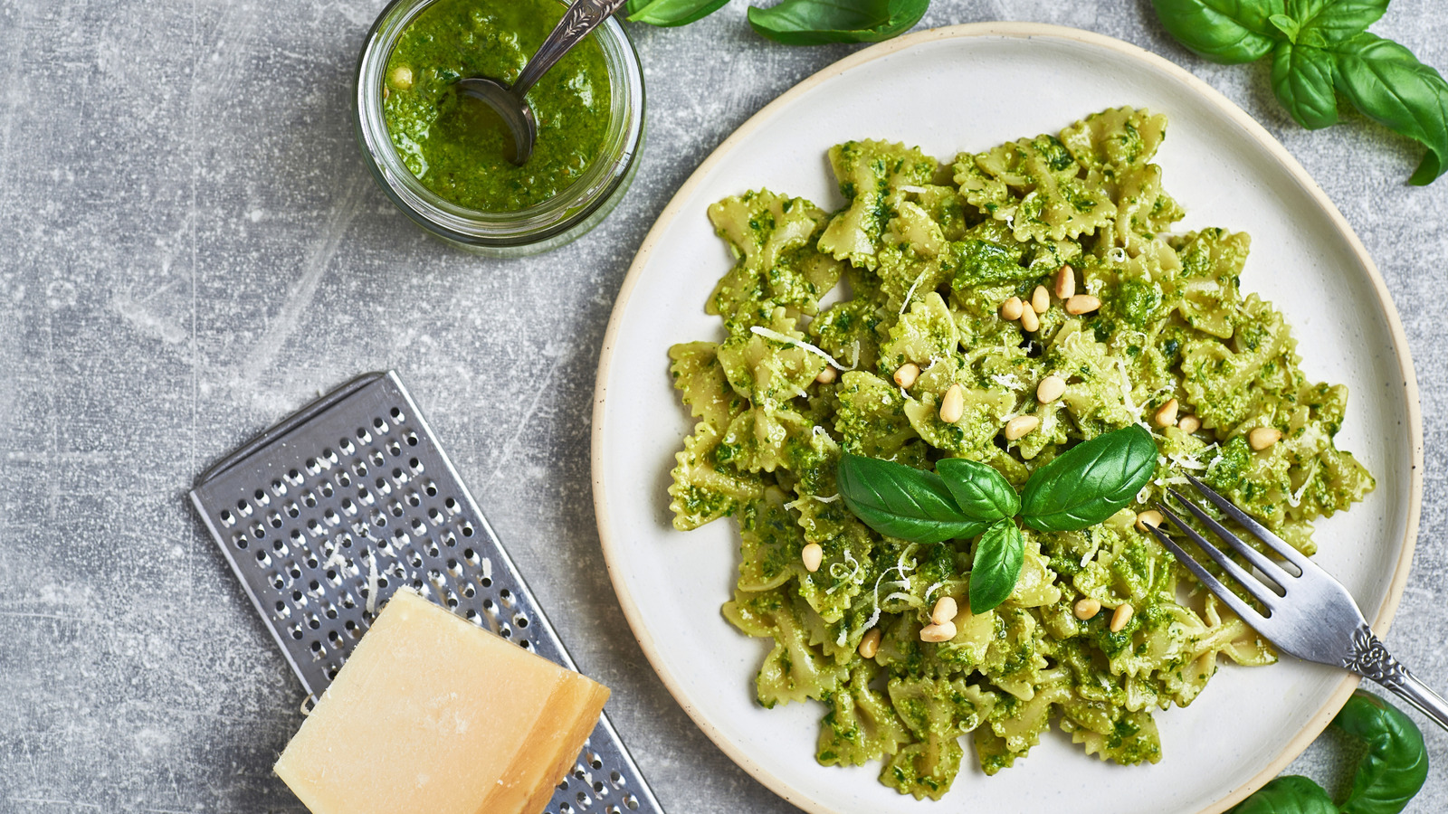 The Quick Pasta Sauce That Starts With A Bunch Of Greens And Your Blender