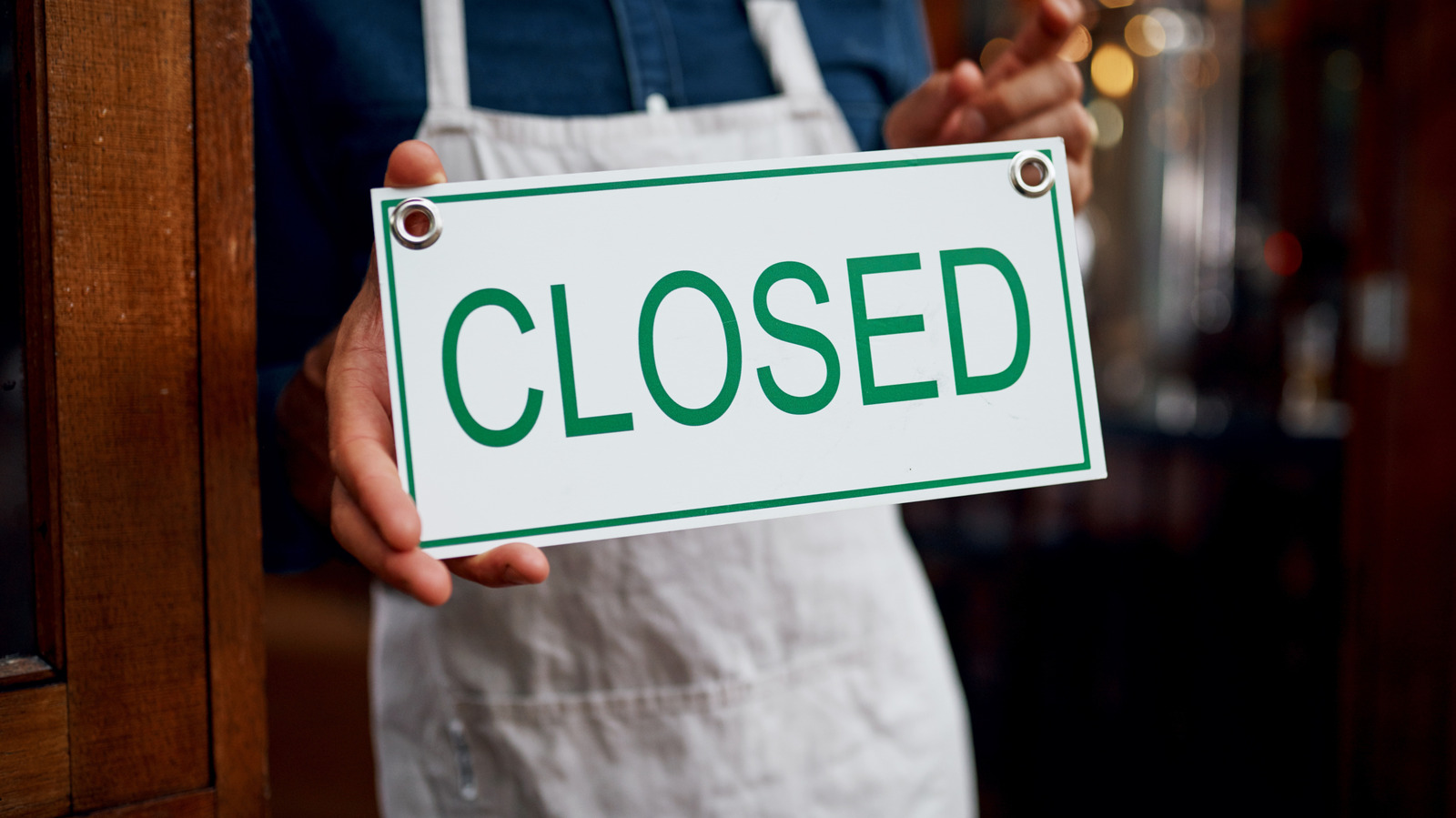 This Iconic NYC Restaurant Frequented By Old-School Celebs Just Closed ...