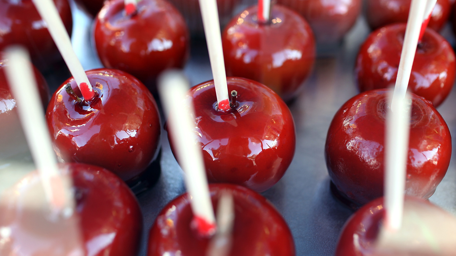 How To Make The Coating On Candy Apples