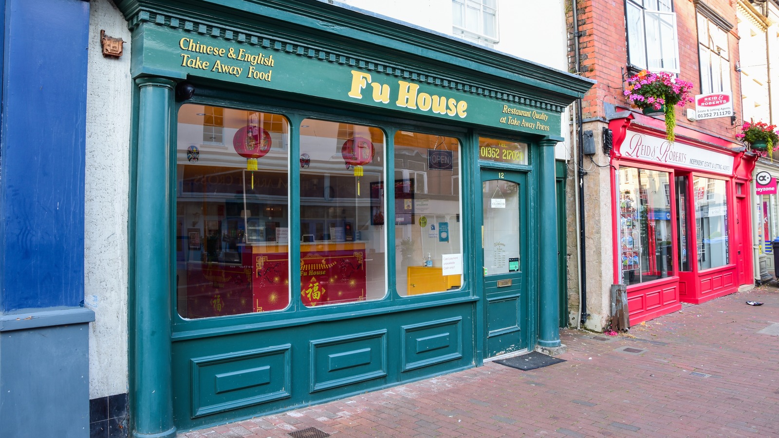 What It Means When British People Order A 'Cheeky Chinese'