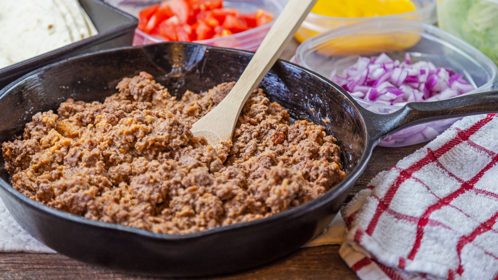 Why Walmart Is An Unexpectedly Great Place To Buy High-Quality Ground Beef