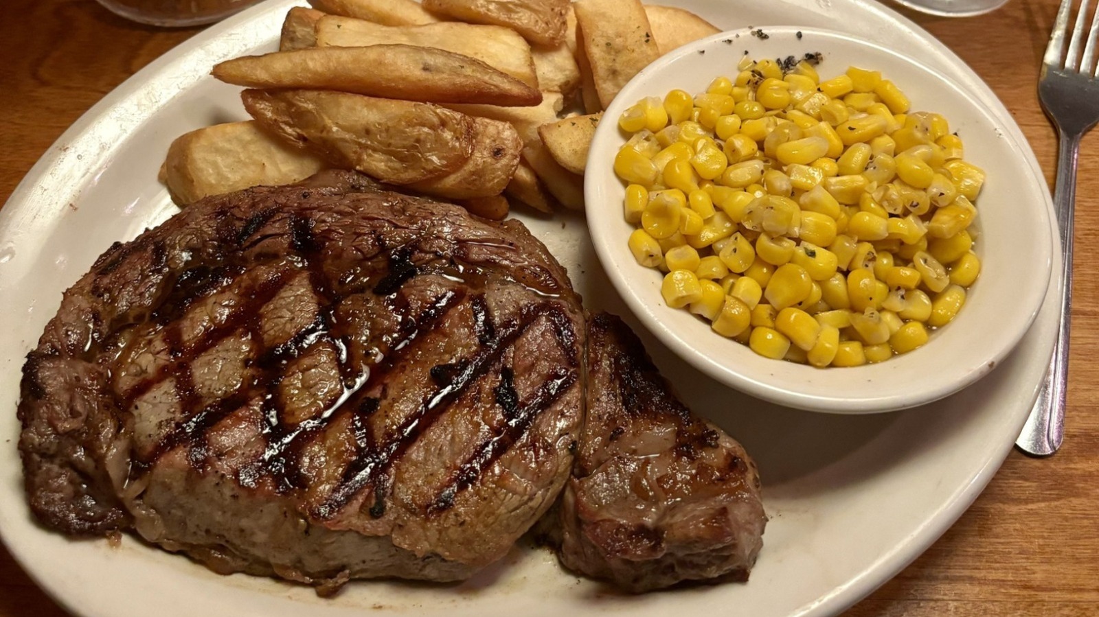 Why You Won't Find Dry-Aged Steaks At Texas Roadhouse